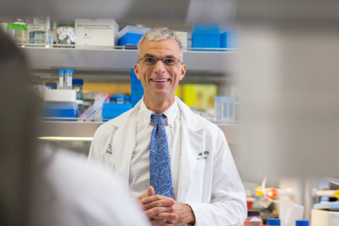 Dr. Curiel awarded $3.3 million NCI grant - UT Health San Antonio