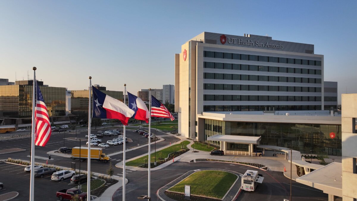 UT Health San Antonio Multispecialty and Research Hospital dedication ...